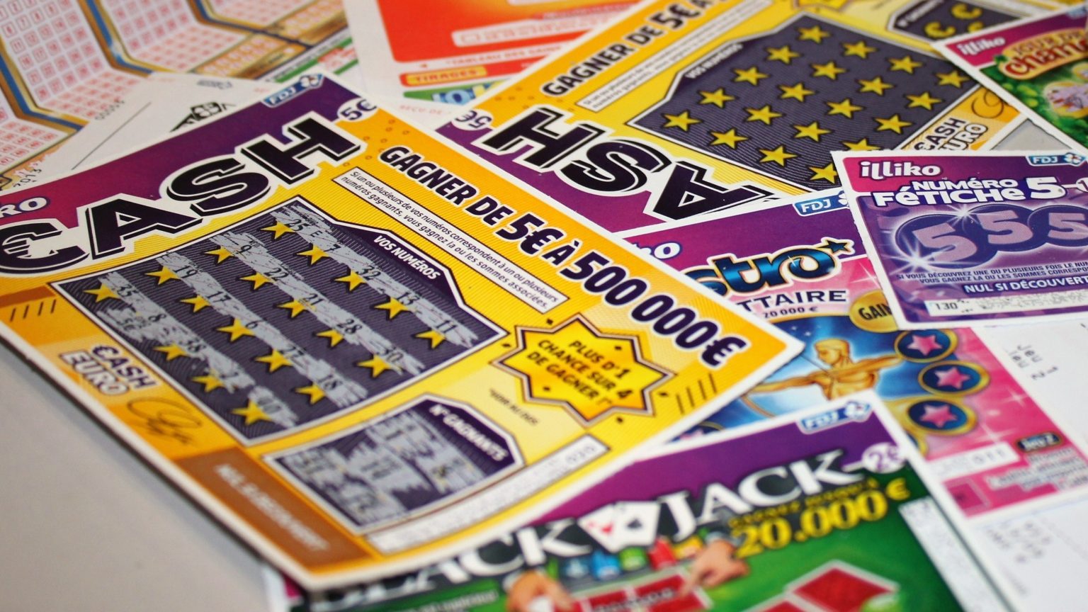 Vernis grattable : du jeu à gratter à l'outil marketing - Eurobrillance